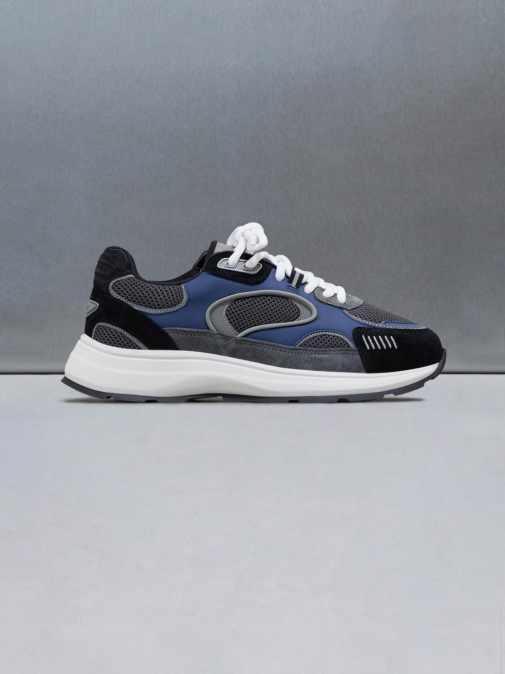 Circuit Trainer in Cobalt Grey | ARNE UK