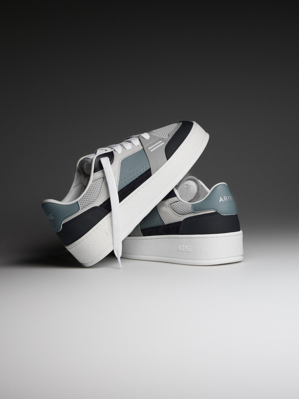 Arena Trainer 2.0 in Air Force Blue | ARNE UK