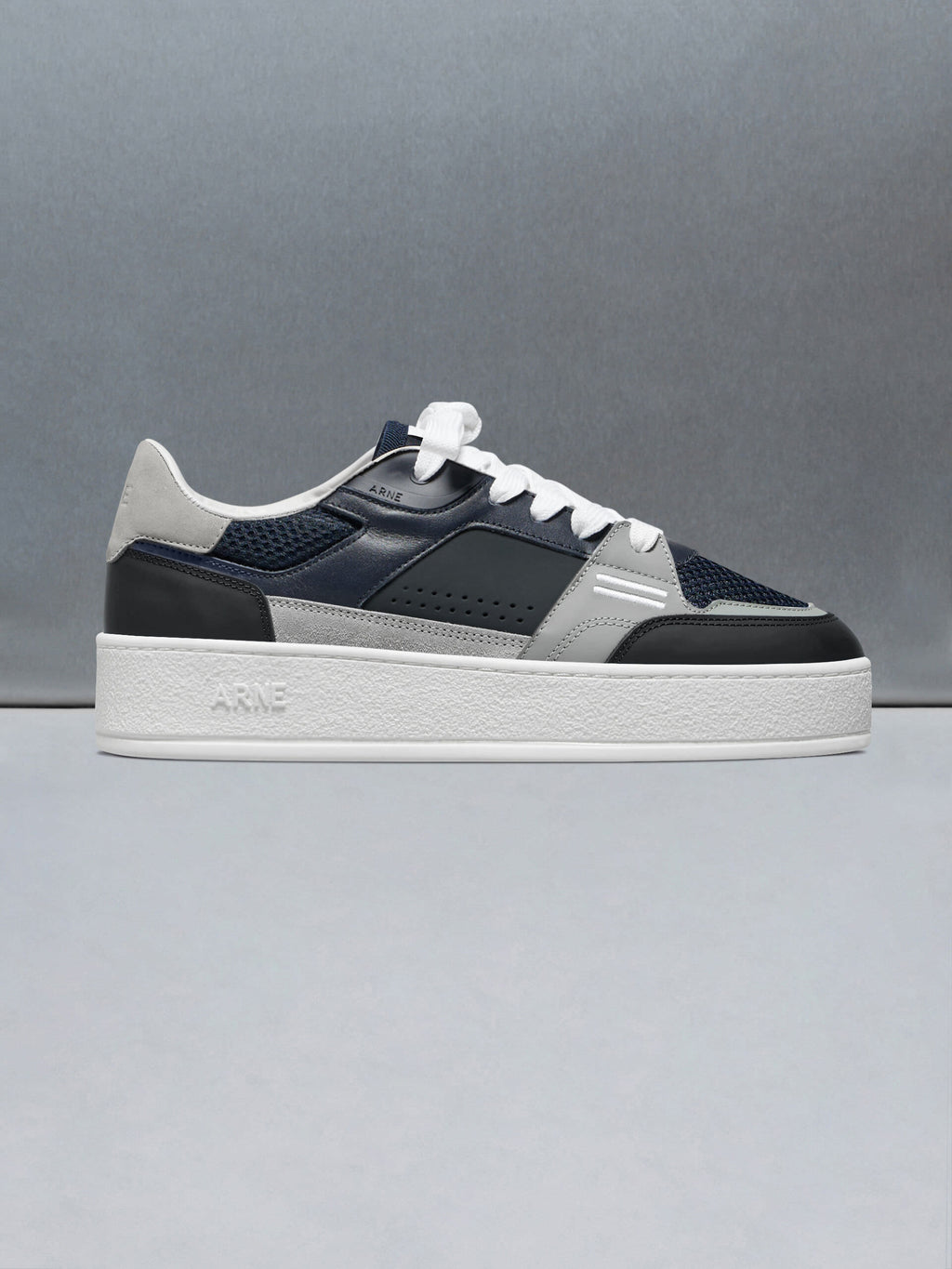 Arena Trainer 2.0 in Navy Grey | ARNE UK