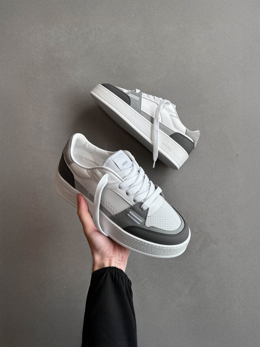 Arena Trainer 2.0 in White Grey | ARNE UK