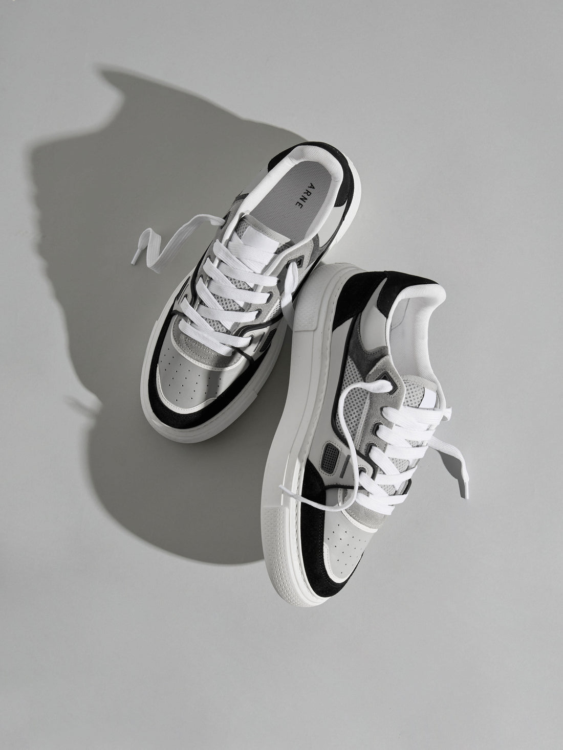 Atlas Trainer in Grey Black | ARNE UK