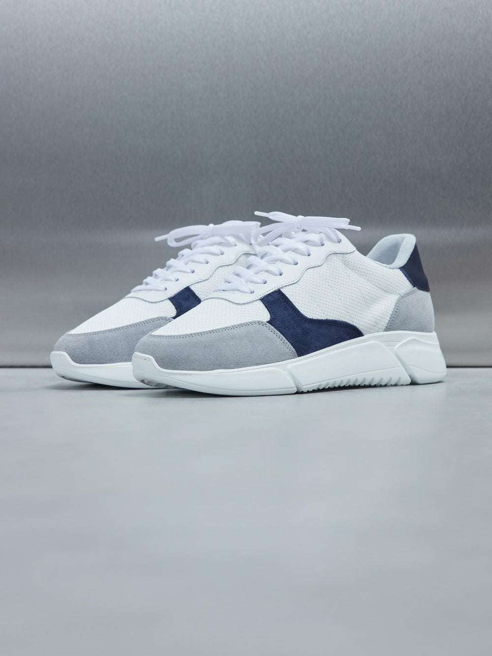 Active Runner in White Navy | ARNE UK