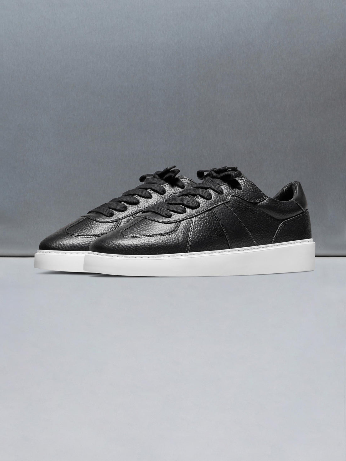Classic Court Trainer in Black | ARNE UK
