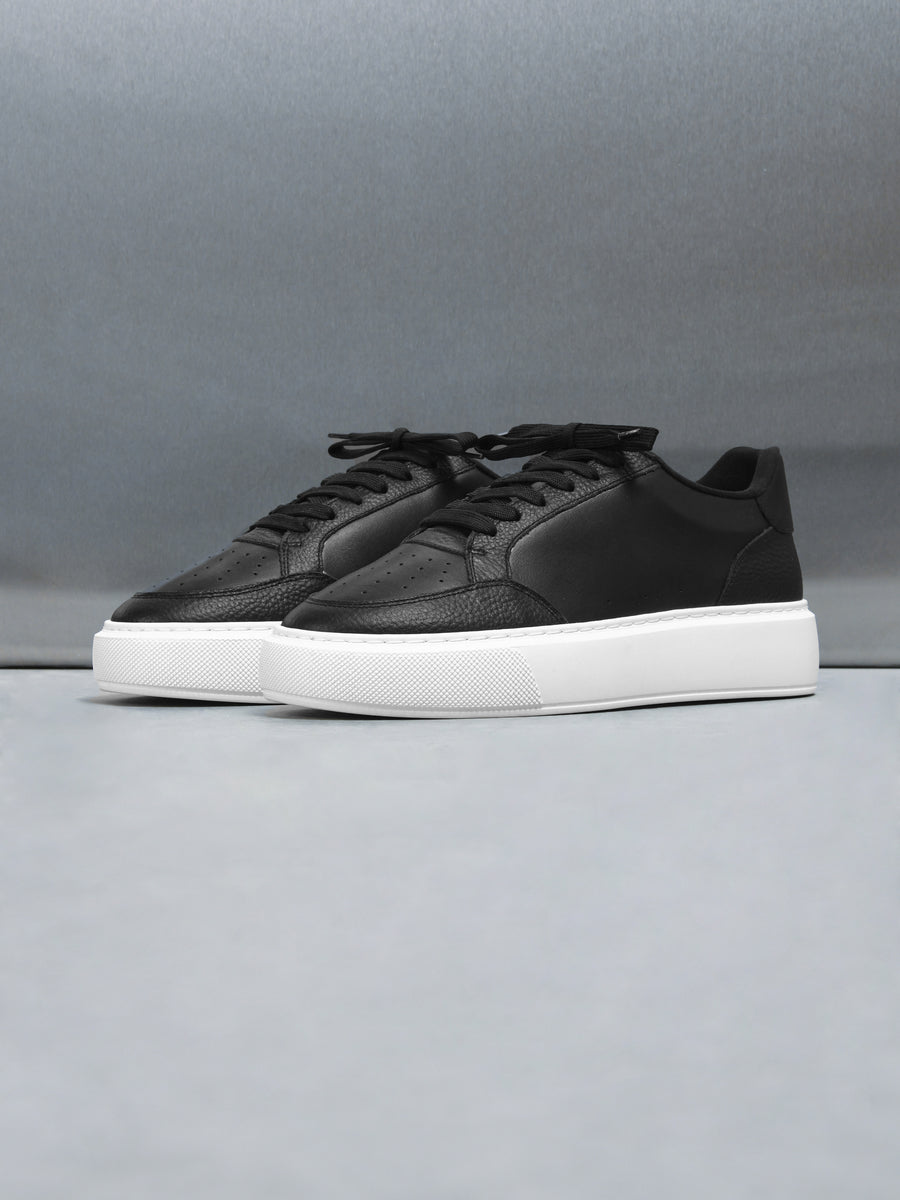 Court Trainer 2.0 in Black White | ARNE UK