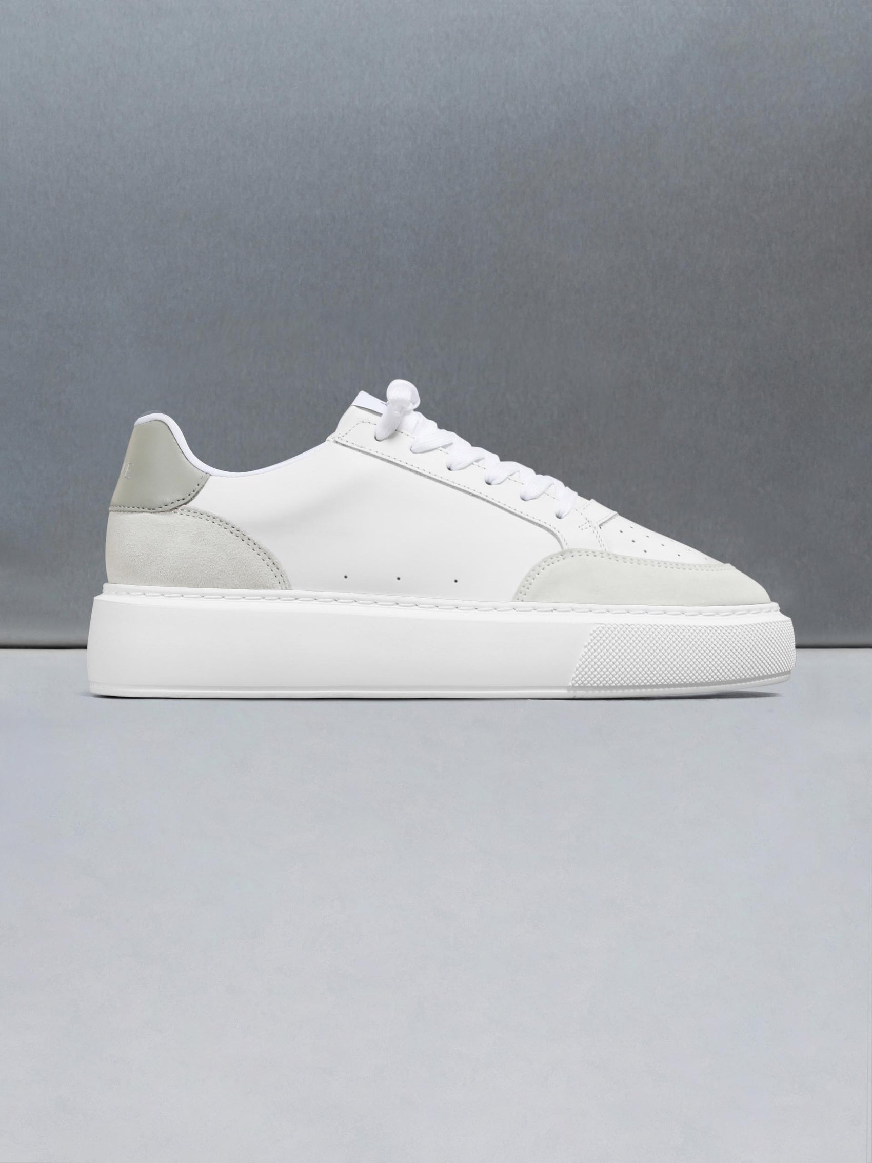 Court Trainer 2.0 in White Olive | ARNE UK