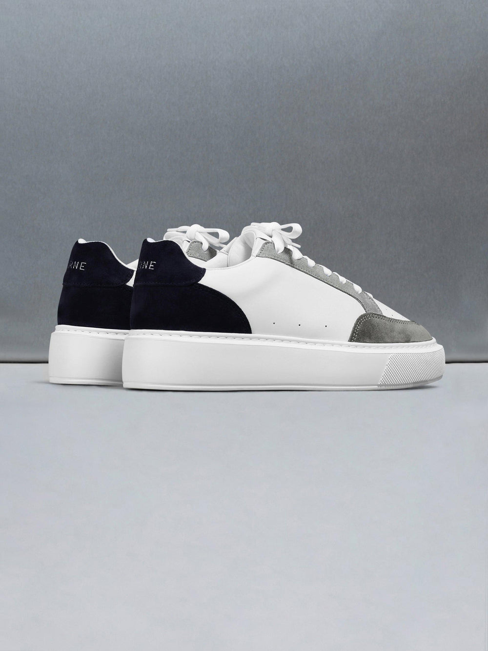 Court Trainer 2.0 in White Navy | ARNE UK