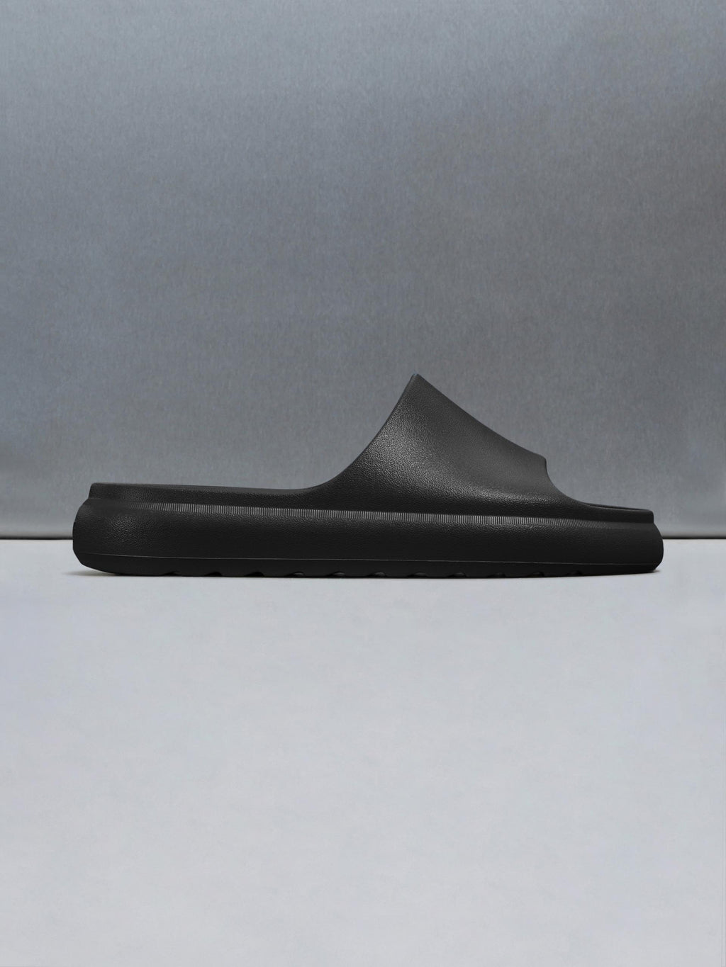 Everyday Slider in Black | ARNE UK