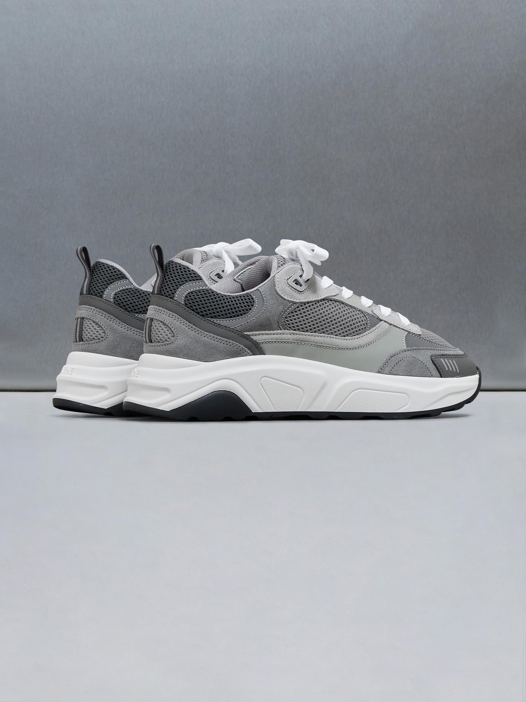 Flow Runner in Stone | ARNE UK
