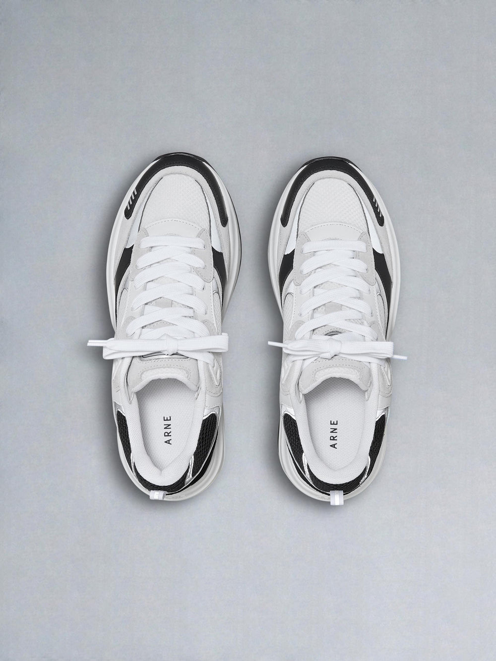 Flow Runner in White Black | ARNE UK
