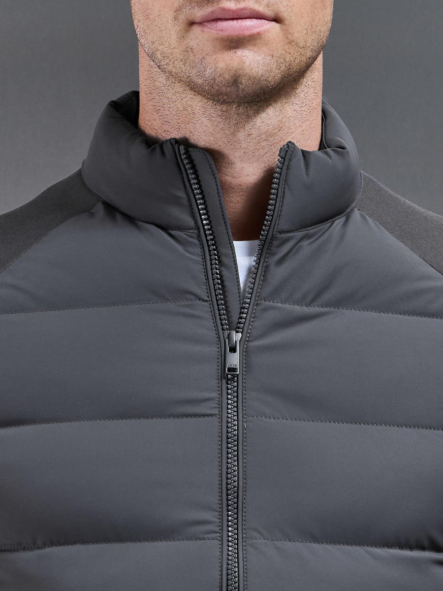 Hybrid Technical Puffer Jacket in Grey | ARNE NL