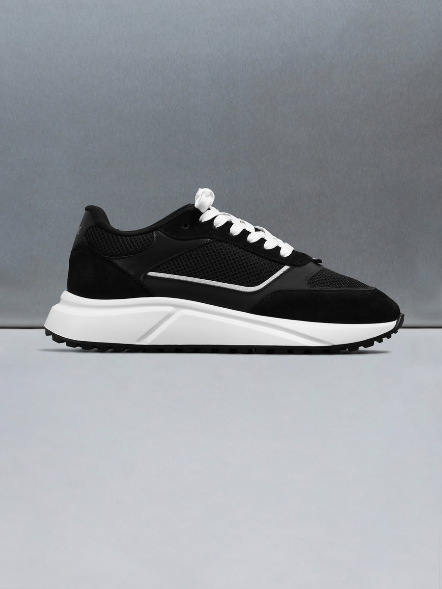 Technical Runner in Black 2.0 | ARNE UK