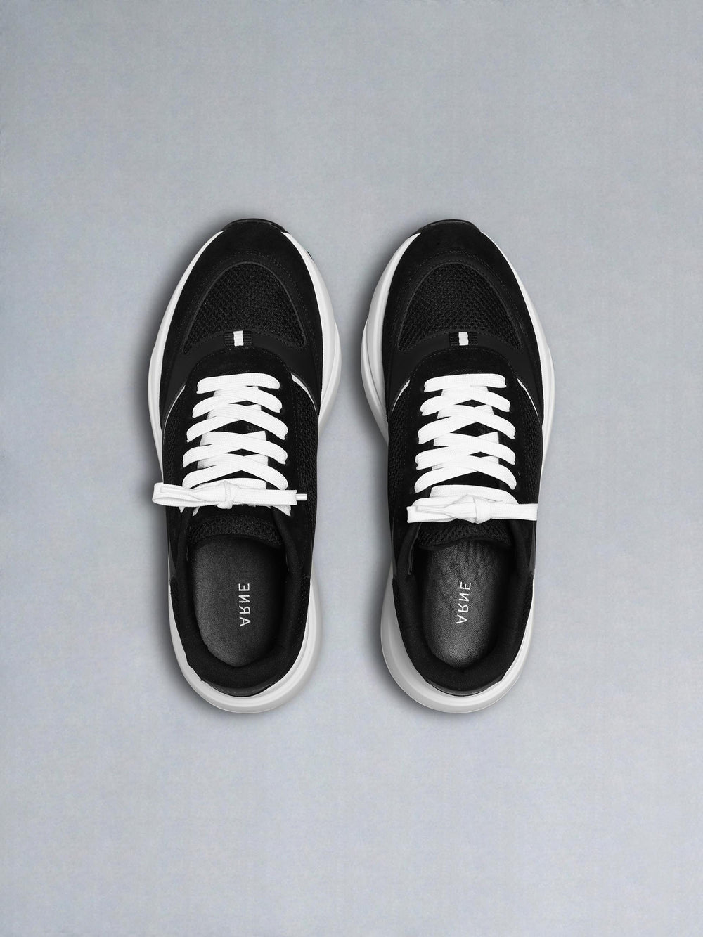 Technical Runner in Black 2.0 | ARNE UK