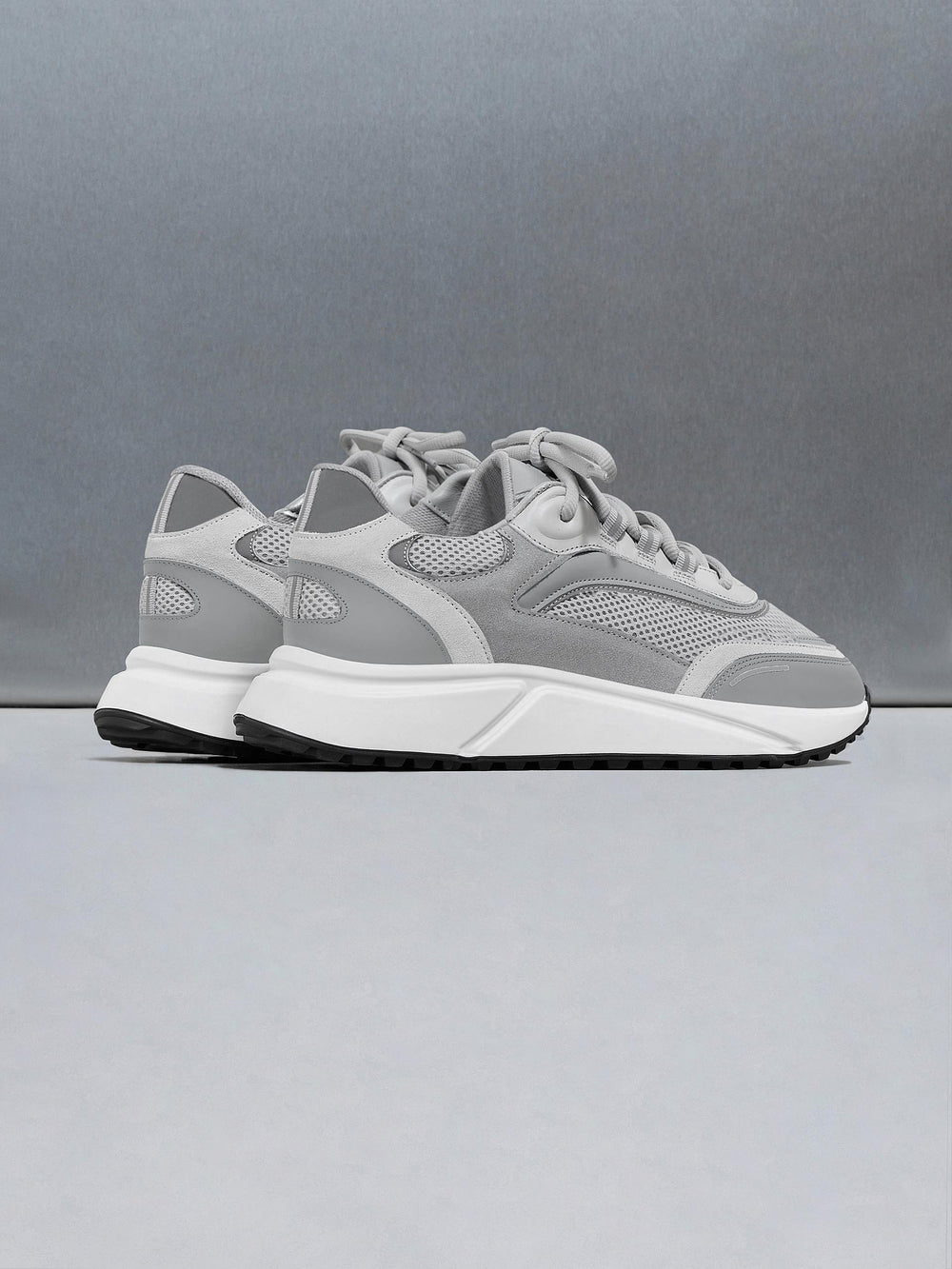 Technical Runner 2.0 in Grey | ARNE UK