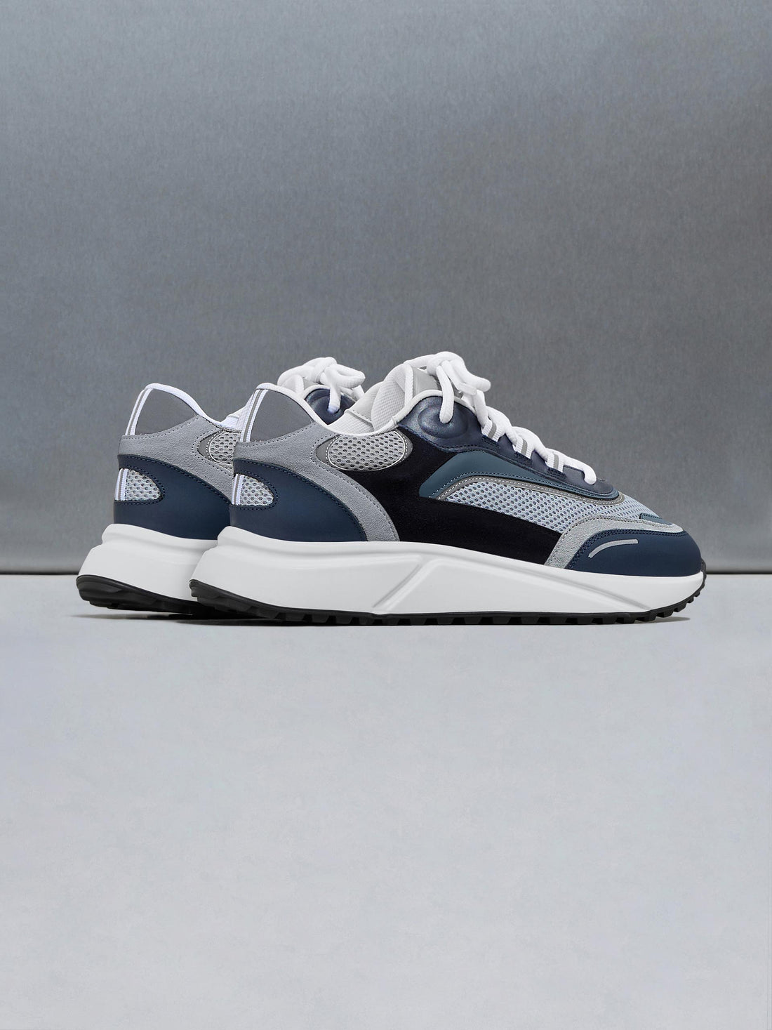 Technical Runner 2.0 in Air Force Blue | ARNE UK