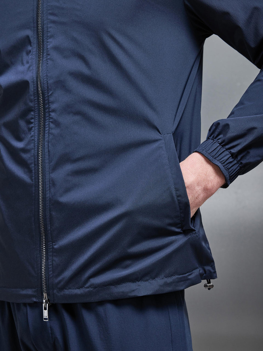 Utility Technical Shell Windbreaker in Navy | ARNE UK